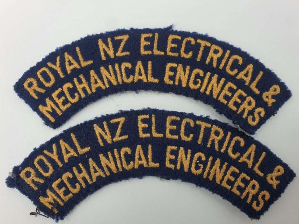 Royal New Zealand Electrical and Engineers Cloth Shoulder Board - Trade ...
