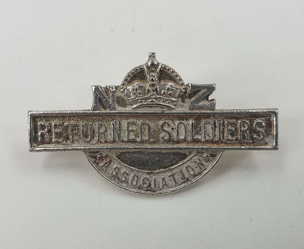 WWI Returned Soldiers Association RSA Badge Large Replacement - Trade ...