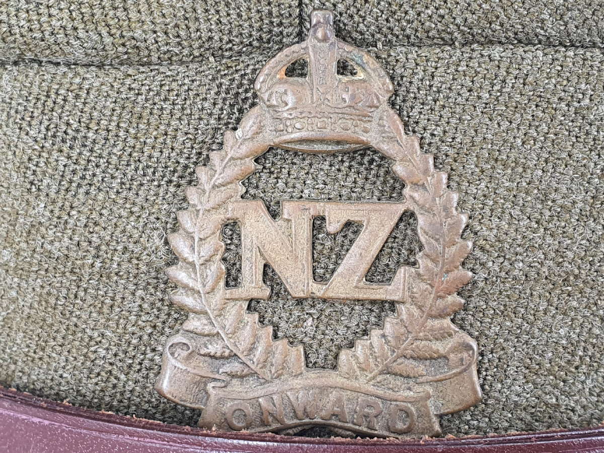 WWII New Zealand Officers Visor Cap - Trade In Military