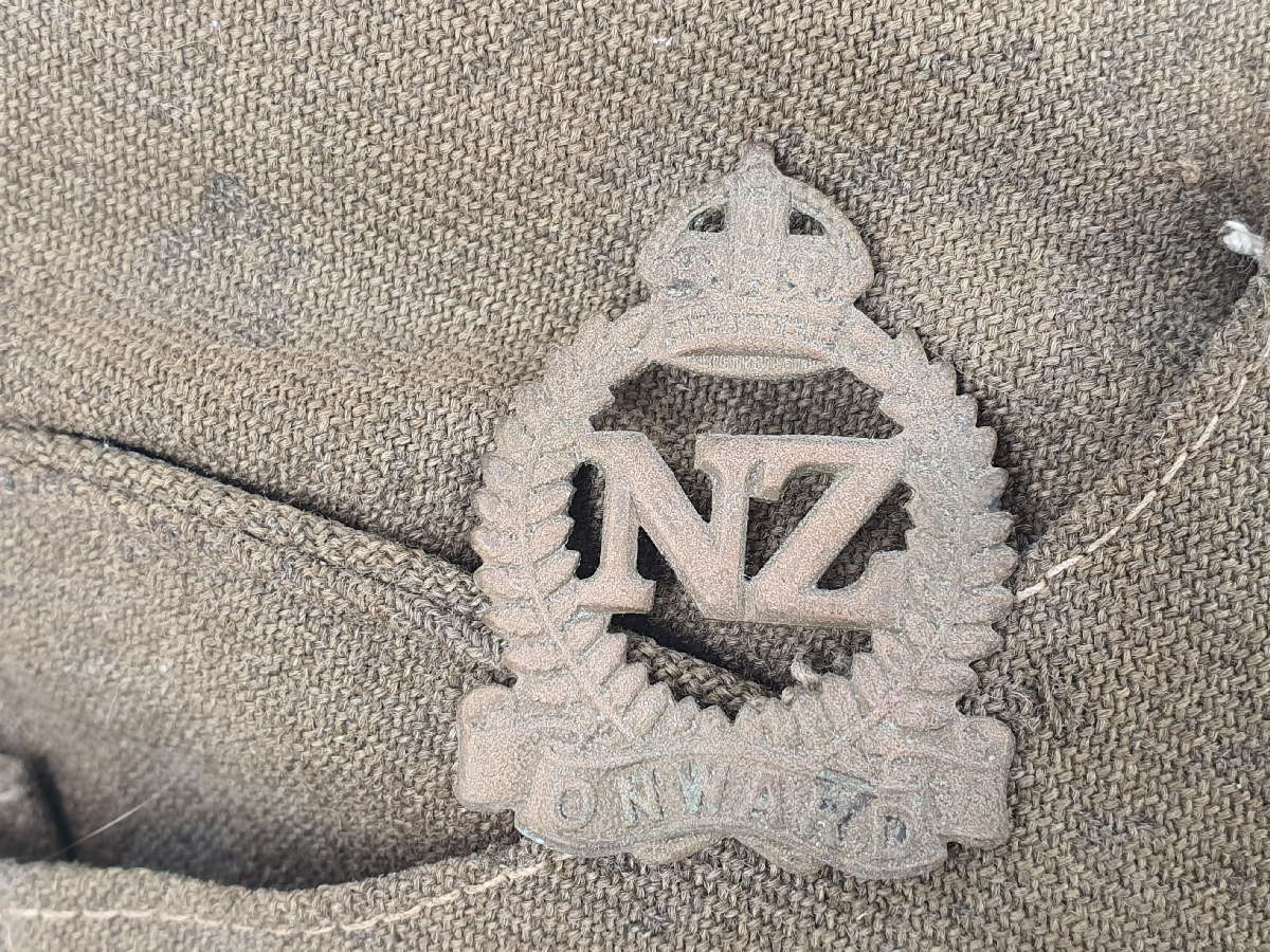WWII New Zealand Field Service Cap - Trade In Military