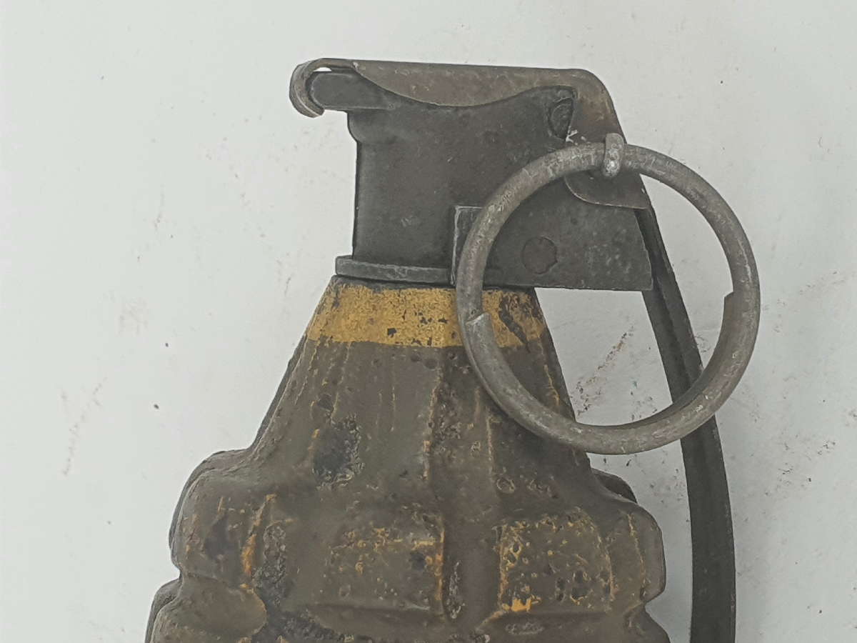 WWII US Rifle M1 Projector and WWII US HE Pineapple Grenade - Trade In ...