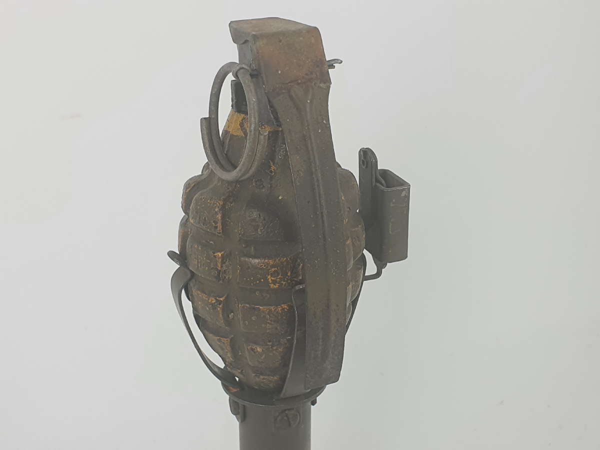 WWII US Rifle M1 Projector and WWII US HE Pineapple Grenade - Trade In ...
