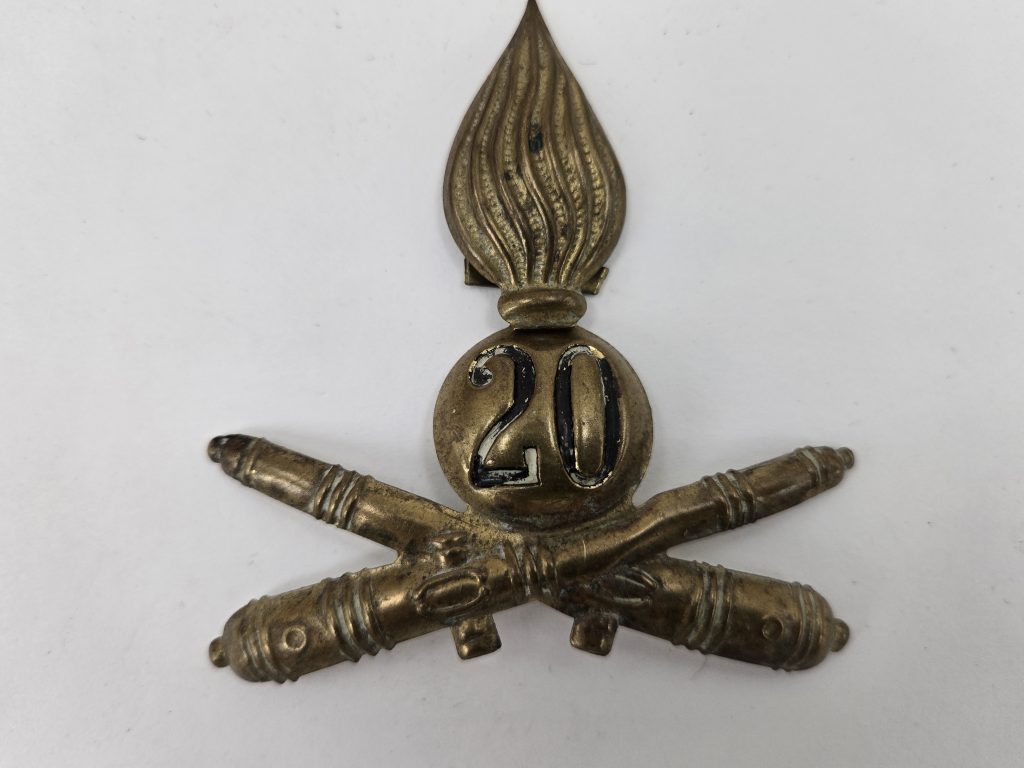 WWII Italian Army 20th Heavy Artillery Pith Helmet Badge - Trade In ...