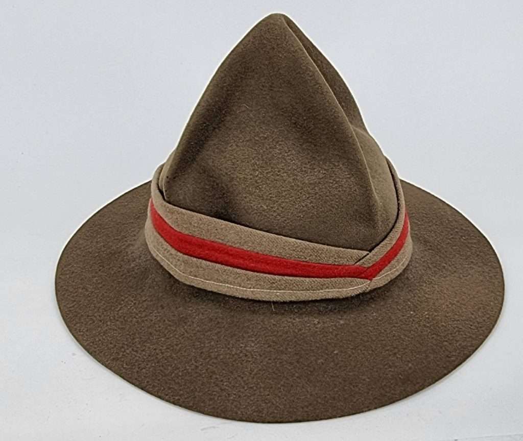WWII New Zealand Army Infantry Lemon Squeezer Hat - Trade In Military