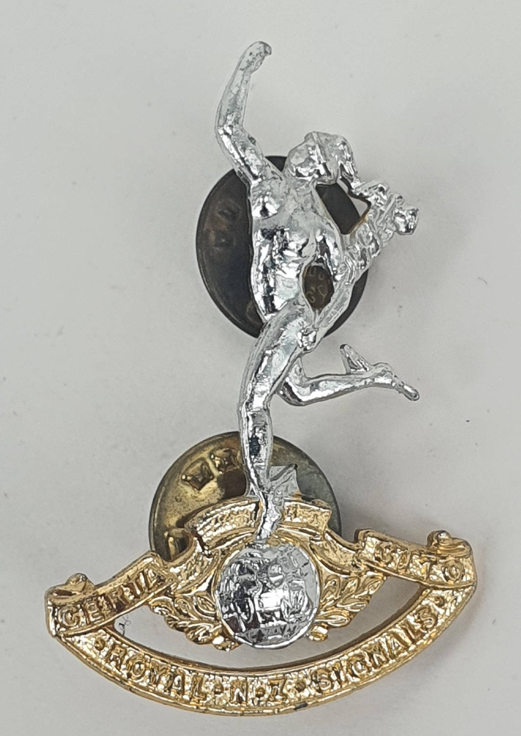 Royal New Zealand Signals Collar Badge - Trade In Military