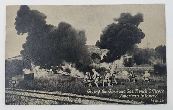 WWI Postcard Giving the Germans Gas - Trade In Military