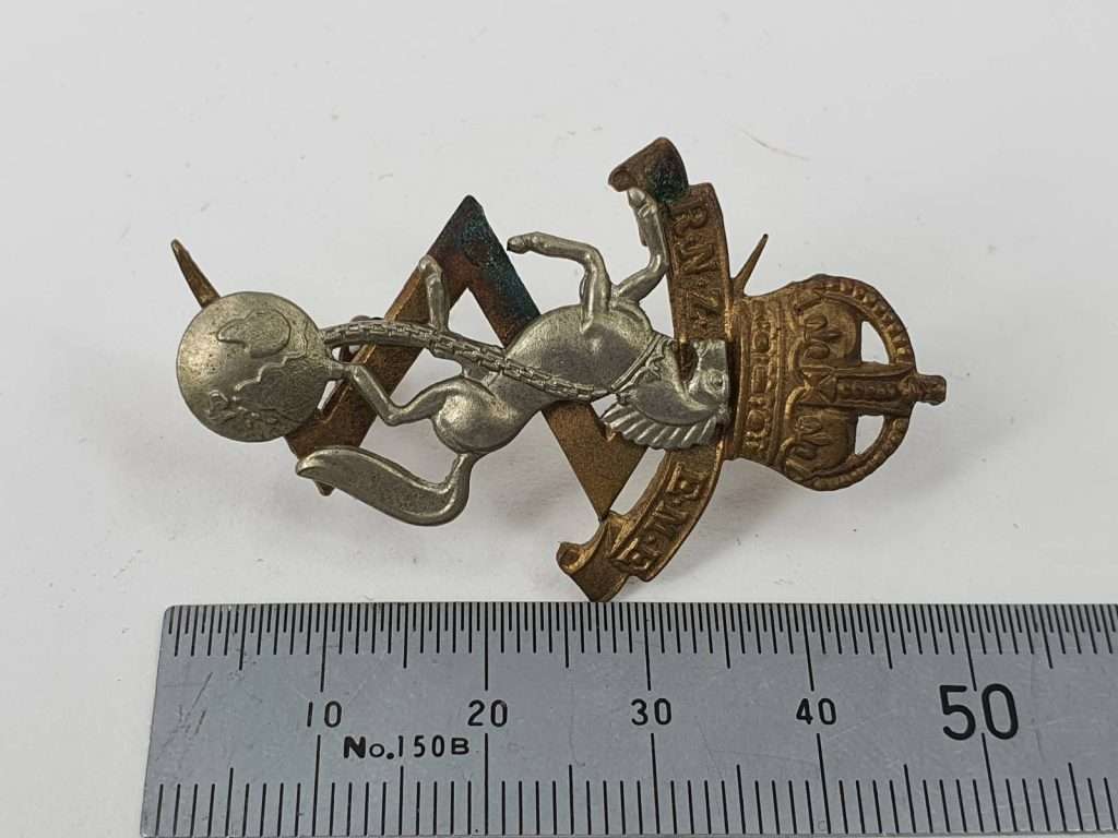 Royal New Zealand Electrical and Engineers Cap Badge KC - Trade In Military