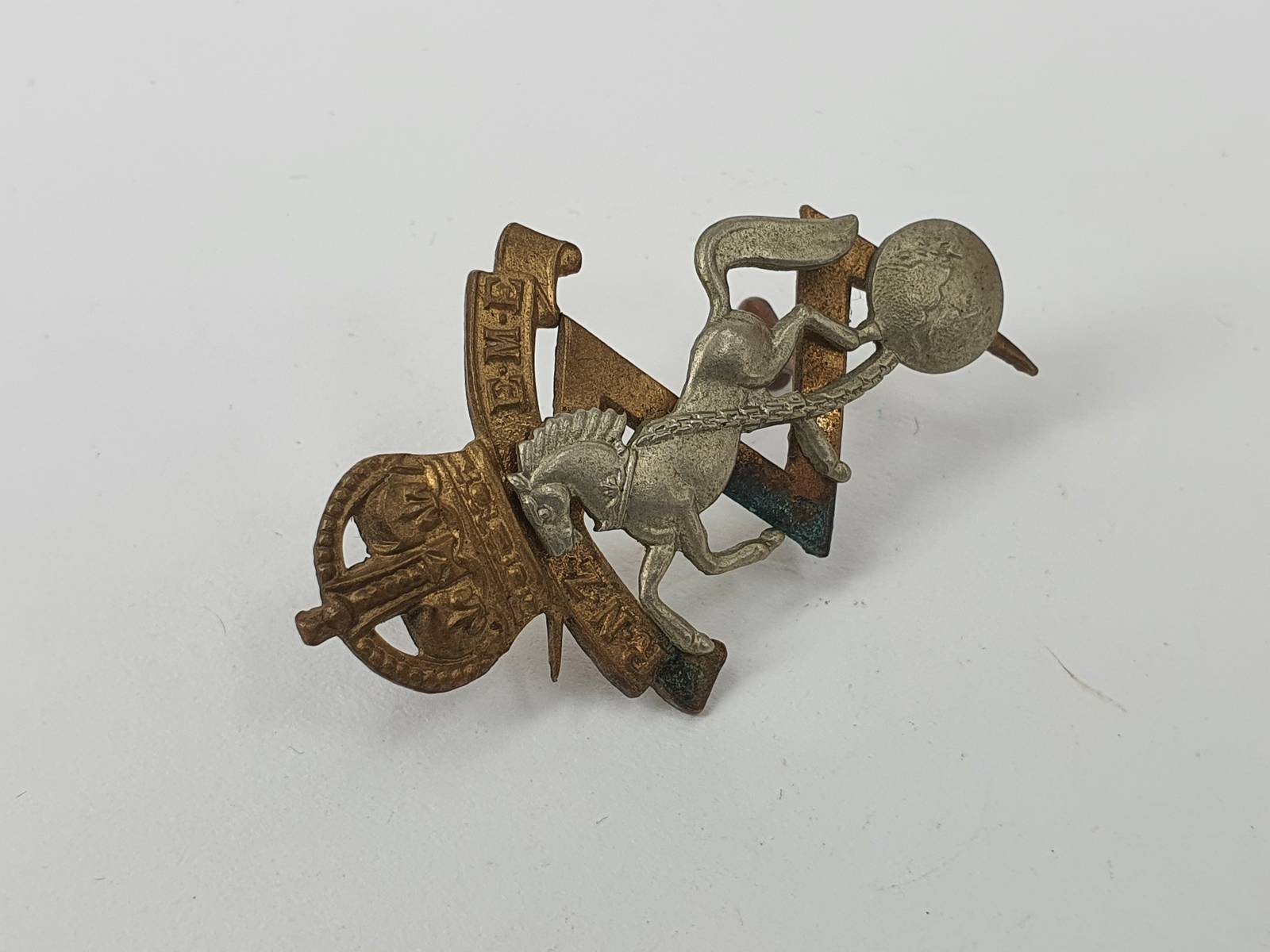 Royal New Zealand Electrical and Engineers Cap Badge KC - Trade In Military