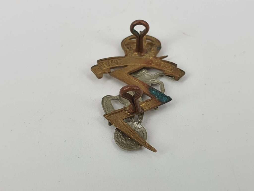 Royal New Zealand Electrical and Engineers Cap Badge KC - Trade In Military