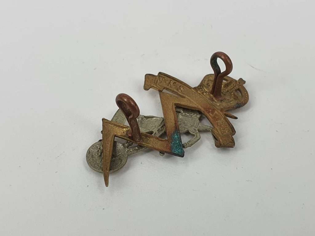 Royal New Zealand Electrical and Engineers Cap Badge KC - Trade In Military