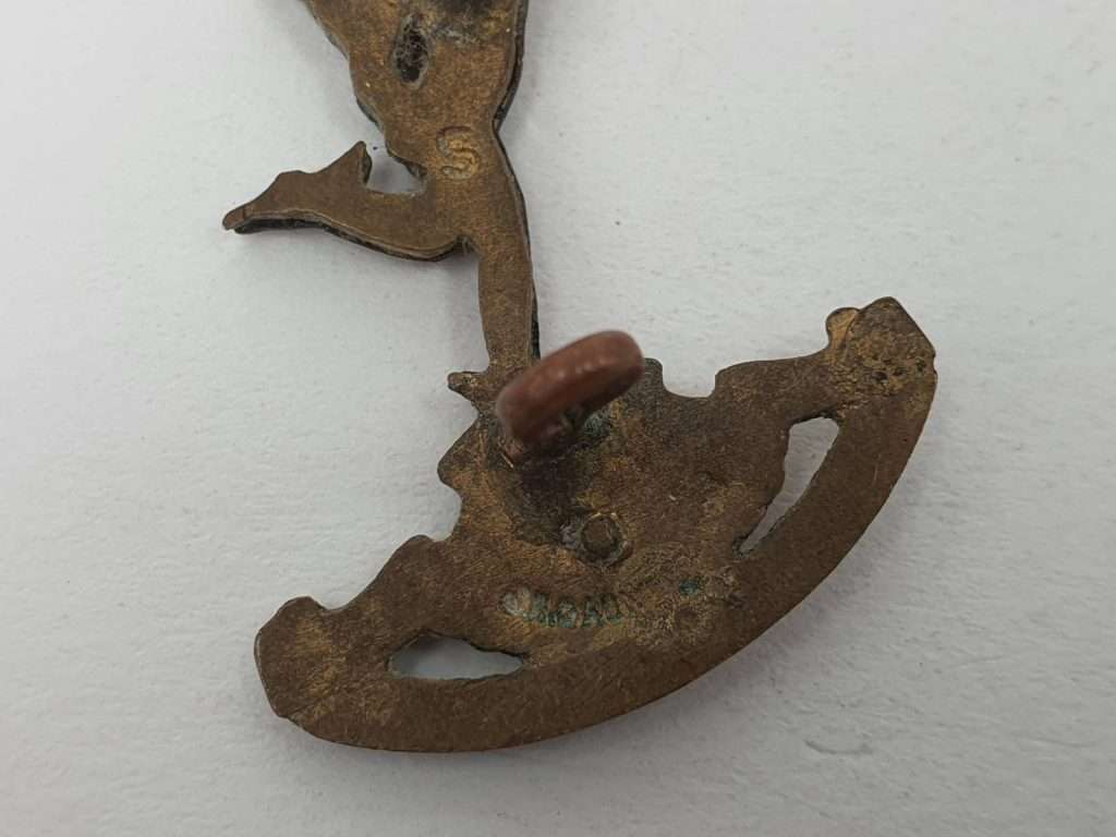 Royal New Zealand Signals Cap/Collar Badge - Trade In Military
