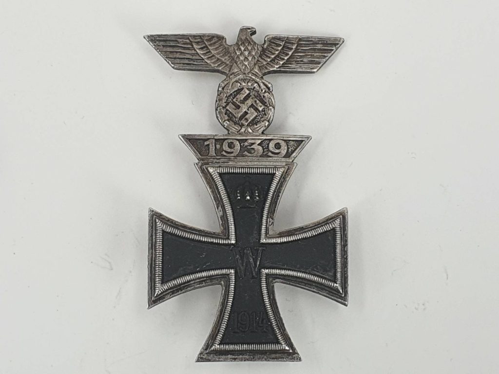 WWII German Dual 1914 Iron Cross + Bar to the Iron Cross Spange - Trade ...